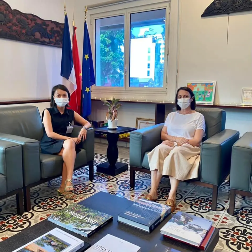 IECD Vietnam_s Representative visiting French General Consulate in Ho ...
